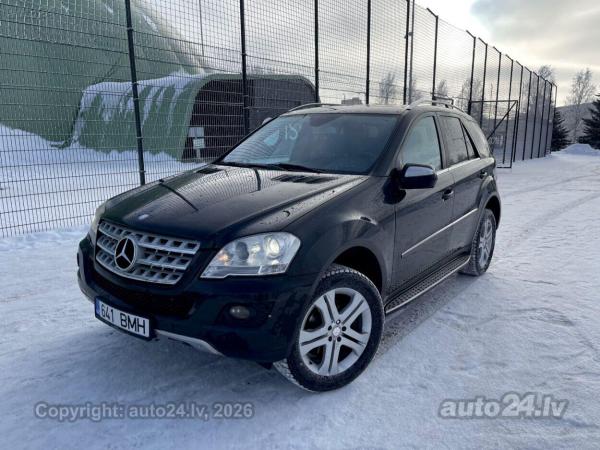 Melns Mercedes-Benz M-Class 2008 Tartu, ar dzinēja tilpumu 3.00 L un nobraukumu 284 tūkst. km par 7799 €, foto 1 vietnē AUTOMOTO.COM.LV