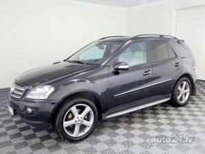 Black Mercedes-Benz M-Class 2008 in Tallinn, with an engine capacity of 3.00 L and mileage of 318 thousand km for 2999 €, photo 3 on AUTOMOTO.COM.LV
