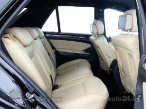 Black Mercedes-Benz M-Class 2008 in Tallinn, with an engine capacity of 3.00 L and mileage of 318 thousand km for 2999 €, photo 8 on AUTOMOTO.COM.LV