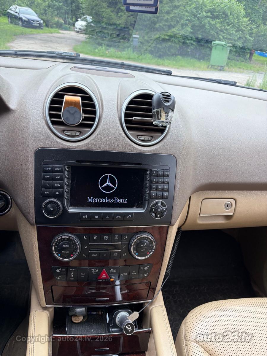 Black Mercedes-Benz M-Class 2008 in Tallinn, with an engine capacity of 3.00 L and mileage of 332 thousand km for 8500 €, photo 9 on AUTOMOTO.COM.LV