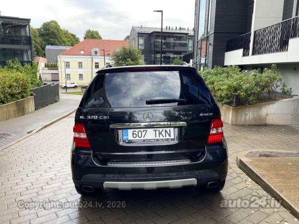 Мерседес М-Класс 2008 в Тарту на AUTOMOTO.COM.LV Черный Мерседес М-Класс 2008 в Тарту, объемом двигателя 3.00 л и пробегом 0 тыс. км за 4799 €, фото 9 на AUTOMOTO.COM.LV