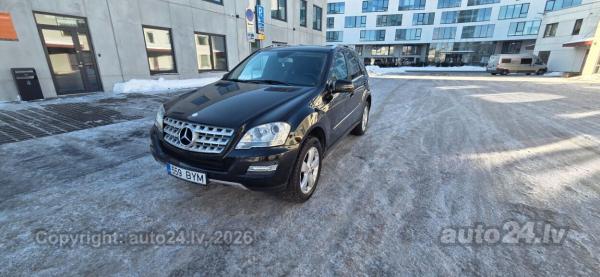 Melns Mercedes-Benz M-Class 2009 Tallina, ar dzinēja tilpumu 3.00 L un nobraukumu 409 tūkst. km par 8000 €, foto 10 vietnē AUTOMOTO.COM.LV
