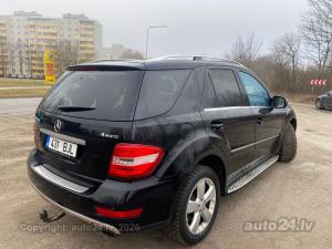Melns Mercedes-Benz M-Class 2009 Tallina, ar dzinēja tilpumu 3.00 L un nobraukumu 367 tūkst. km par 6340 €, foto 6 vietnē AUTOMOTO.COM.LV