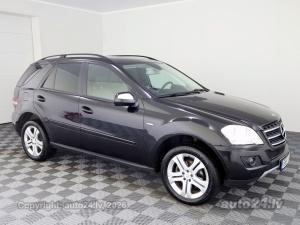Melns Mercedes-Benz M-Class 2009 Tallina, ar dzinēja tilpumu 3.00 L un nobraukumu 269 tūkst. km par 5999 €, foto  vietnē AUTOMOTO.COM.LV