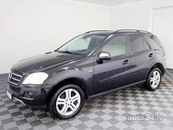 Black Mercedes-Benz M-Class 2009 in Tallinn, with an engine capacity of 3.00 L and mileage of 269 thousand km for 5999 €, photo 2 on AUTOMOTO.COM.LV
