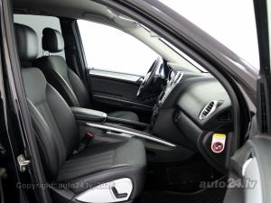 Melns Mercedes-Benz M-Class 2009 Tallina, ar dzinēja tilpumu 3.00 L un nobraukumu 269 tūkst. km par 5999 €, foto 7 vietnē AUTOMOTO.COM.LV
