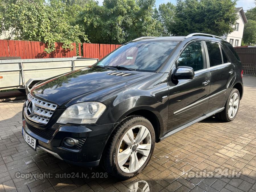 Black Mercedes-Benz M-Class 2009 in Tallinn, with an engine capacity of 3.00 L and mileage of 401 thousand km for 4500 €, photo 1 on AUTOMOTO.COM.LV