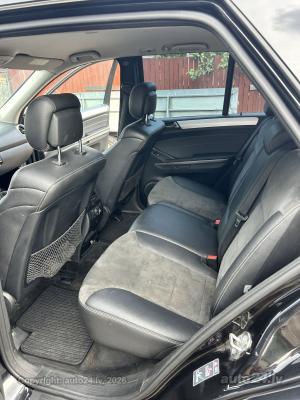 Black Mercedes-Benz M-Class 2009 in Tallinn, with an engine capacity of 3.00 L and mileage of 401 thousand km for 4500 €, photo 8 on AUTOMOTO.COM.LV