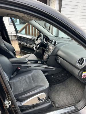 Black Mercedes-Benz M-Class 2009 in Tallinn, with an engine capacity of 3.00 L and mileage of 401 thousand km for 4500 €, photo 9 on AUTOMOTO.COM.LV