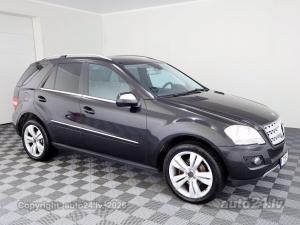 Melns Mercedes-Benz M-Class 2009 Tallina, ar dzinēja tilpumu 3.00 L un nobraukumu 406 tūkst. km par 3799 €, foto  vietnē AUTOMOTO.COM.LV