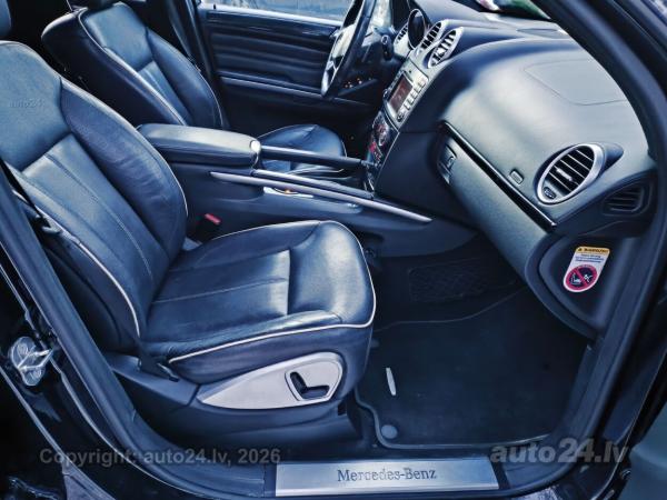 Melns Mercedes-Benz M-Class 2010 Tallina, ar dzinēja tilpumu 3.00 L un nobraukumu 273 tūkst. km par 7998 €, foto 11 vietnē AUTOMOTO.COM.LV