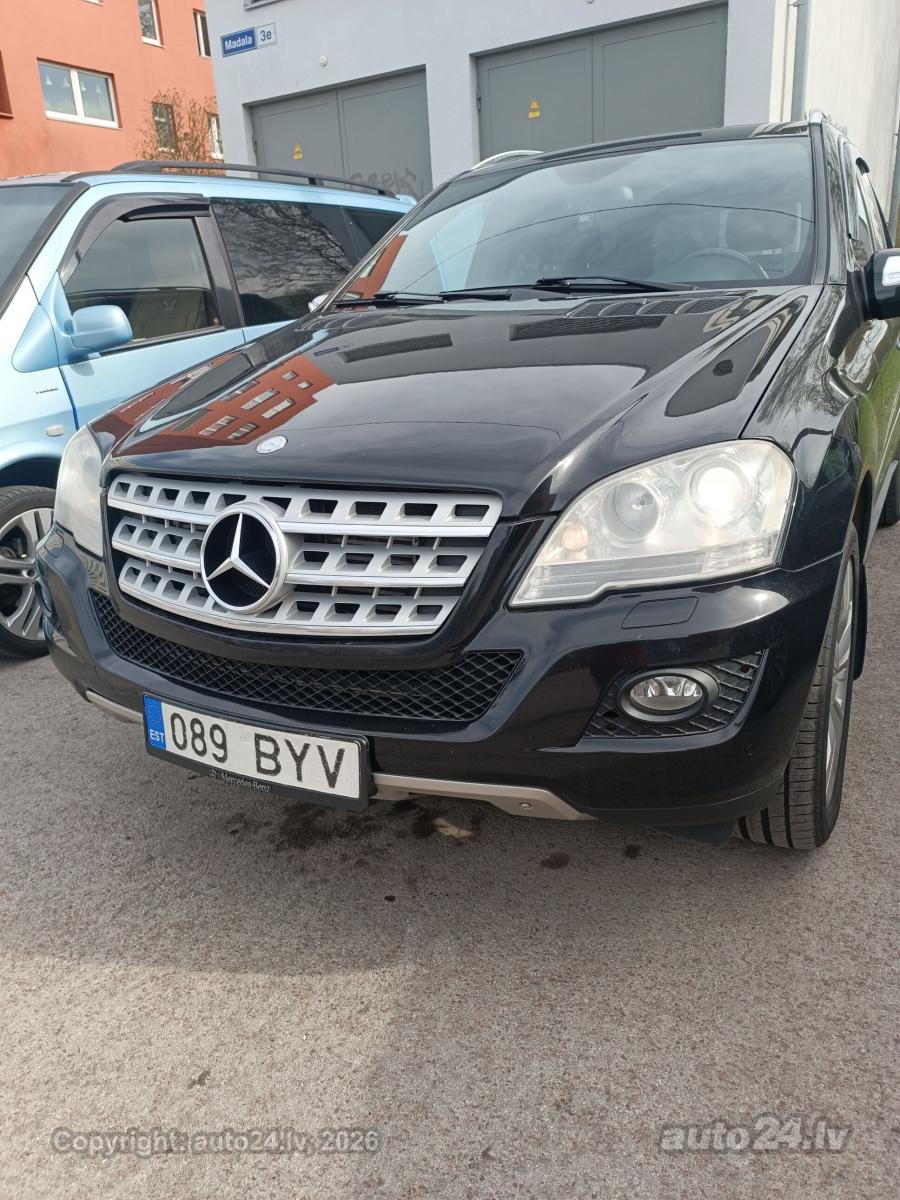 Black Mercedes-Benz M-Class 2010 in Tallinn, with an engine capacity of 3.00 L and mileage of 320 thousand km for 8000 €, photo 1 on AUTOMOTO.COM.LV