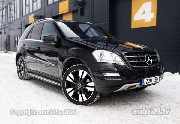 Melns Mercedes-Benz M-Class 2011 Tallina, ar dzinēja tilpumu 4.00 L un nobraukumu 285 tūkst. km par 8999 €, foto 1 vietnē AUTOMOTO.COM.LV