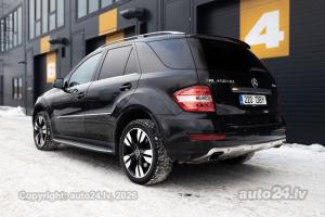 Black Mercedes-Benz M-Class 2011 in Tallinn, with an engine capacity of 4.00 L and mileage of 285 thousand km for 8999 €, photo 5 on AUTOMOTO.COM.LV