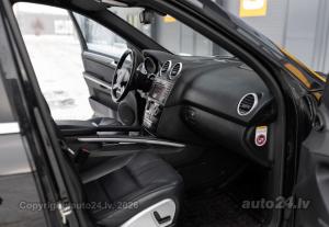 Black Mercedes-Benz M-Class 2011 in Tallinn, with an engine capacity of 4.00 L and mileage of 285 thousand km for 8999 €, photo 15 on AUTOMOTO.COM.LV
