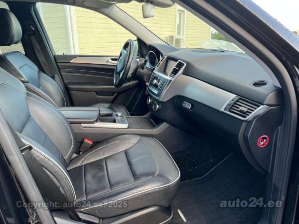 Черный Мерседес М-Класс 2012 в Таллин, объемом двигателя 3.00 л и пробегом 220 тыс. км за 14000 €, фото 11 на AUTOMOTO.COM.LV