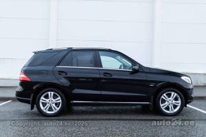 Melns Mercedes-Benz M-Class 2012 Tallina, ar dzinēja tilpumu 3.00 L un nobraukumu 212 tūkst. km par 13999 €, foto 4 vietnē AUTOMOTO.COM.LV
