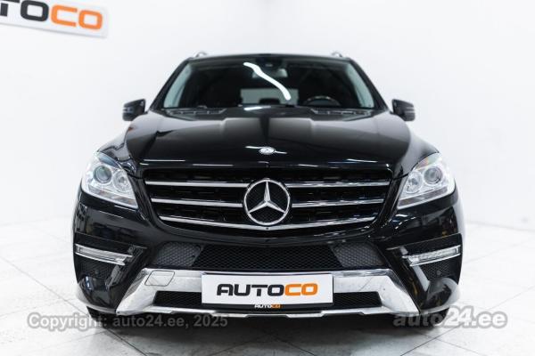 Melns Mercedes-Benz M-Class 2012 Tallina, ar dzinēja tilpumu 3.00 L un nobraukumu 198 tūkst. km par 14999 €, foto 3 vietnē AUTOMOTO.COM.LV