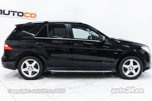 Melns Mercedes-Benz M-Class 2012 Tallina, ar dzinēja tilpumu 3.00 L un nobraukumu 198 tūkst. km par 14999 €, foto 8 vietnē AUTOMOTO.COM.LV