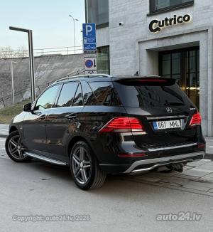 Melns Mercedes-Benz M-Class 2012 Tallina, ar dzinēja tilpumu 3.00 L un nobraukumu 283 tūkst. km par 13890 €, foto 6 vietnē AUTOMOTO.COM.LV