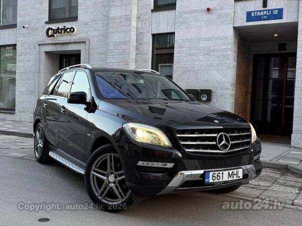 Melns Mercedes-Benz M-Class 2012 Tallina, ar dzinēja tilpumu 3.00 L un nobraukumu 283 tūkst. km par 13890 €, foto 8 vietnē AUTOMOTO.COM.LV