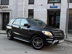 Melns Mercedes-Benz M-Class 2012 Tallina, ar dzinēja tilpumu 3.00 L un nobraukumu 283 tūkst. km par 13890 €, foto 9 vietnē AUTOMOTO.COM.LV