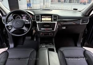 Melns Mercedes-Benz M-Class 2012 Tallina, ar dzinēja tilpumu 3.00 L un nobraukumu 283 tūkst. km par 13890 €, foto 22 vietnē AUTOMOTO.COM.LV