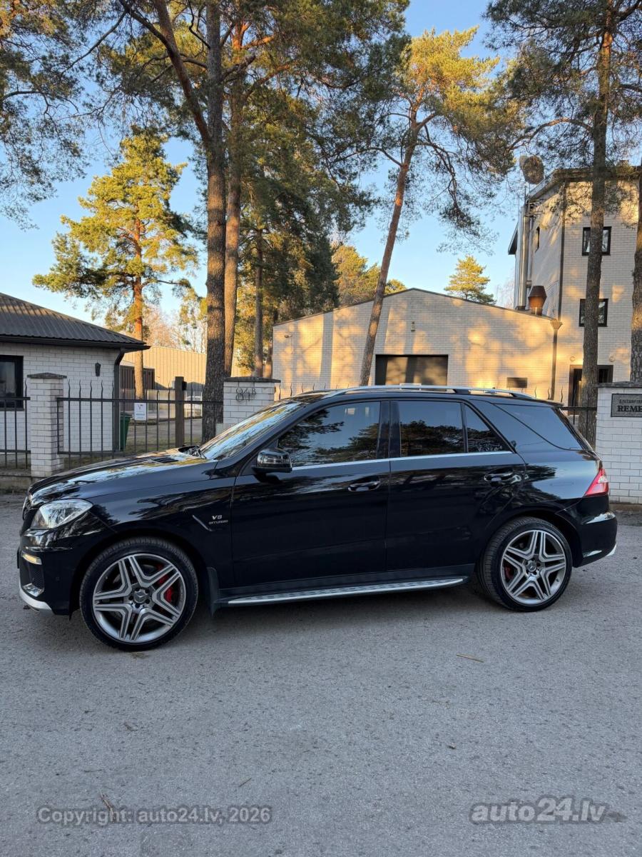 Melns Mercedes-Benz M-Class 2012 Tallina, ar dzinēja tilpumu 5.50 L un nobraukumu 265 tūkst. km par 28000 €, foto 3 vietnē AUTOMOTO.COM.LV