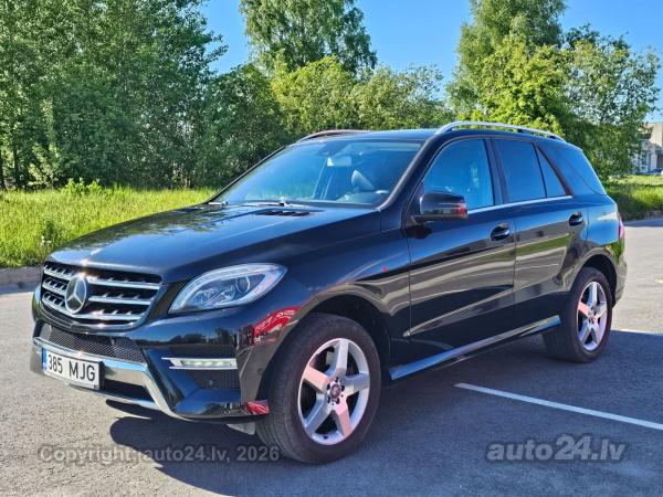 Black Mercedes-Benz M-Class 2012 in Tallinn, with an engine capacity of 3.50 L and mileage of 146 thousand km for 17900 €, photo 2 on AUTOMOTO.COM.LV