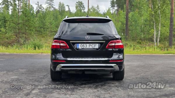Mercedes-Benz M-Class 2013 Tallina vietnÄ Melns Mercedes-Benz M-Class 2013 Tallina, ar dzinÄja tilpumu 3.00 L un nobraukumu 335 tÅ«kst. km par 16200 ā¬, foto 5 vietnÄ AUTOMOTO.COM.LV
