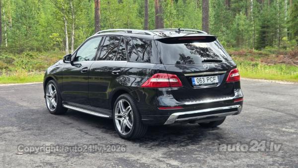 Mercedes-Benz M-Class 2013 Tallina vietnÄ Melns Mercedes-Benz M-Class 2013 Tallina, ar dzinÄja tilpumu 3.00 L un nobraukumu 335 tÅ«kst. km par 16200 ā¬, foto 6 vietnÄ AUTOMOTO.COM.LV