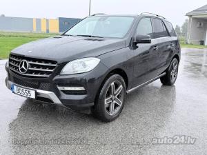Melns Mercedes-Benz M-Class 2014 Jehvi, ar dzinēja tilpumu 3.00 L un nobraukumu 303 tūkst. km par 15000 €, foto 3 vietnē AUTOMOTO.COM.LV