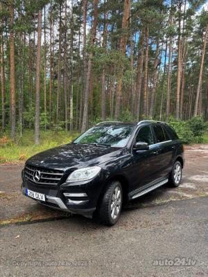 Melns Mercedes-Benz M-Class 2015 Tallina, ar dzinēja tilpumu 3.50 L un nobraukumu 130 tūkst. km par 16000 €, foto 5 vietnē AUTOMOTO.COM.LV