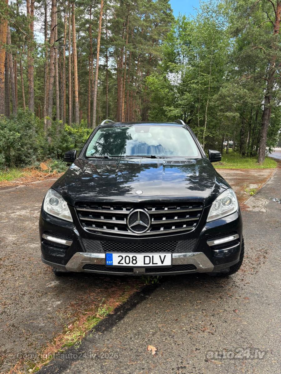 Melns Mercedes-Benz M-Class 2015 Tallina, ar dzinēja tilpumu 3.50 L un nobraukumu 130 tūkst. km par 16000 €, foto 6 vietnē AUTOMOTO.COM.LV