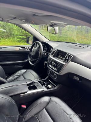 Melns Mercedes-Benz M-Class 2015 Tallina, ar dzinēja tilpumu 3.50 L un nobraukumu 130 tūkst. km par 16000 €, foto 8 vietnē AUTOMOTO.COM.LV