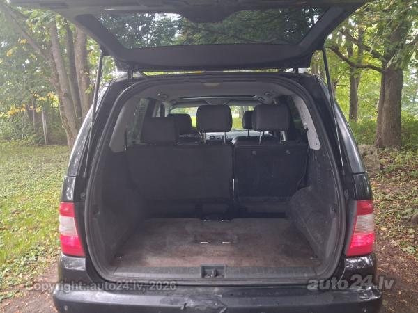Melns Mercedes-Benz M-Class 2003 Tallina, ar dzinēja tilpumu 2.70 L un nobraukumu 400 tūkst. km par 4290 €, foto 7 vietnē AUTOMOTO.COM.LV