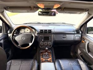 Black Mercedes-Benz M-Class 2006 in Tallinn, with an engine capacity of 5.40 L and mileage of 211 thousand km for 7999 €, photo 8 on AUTOMOTO.COM.LV
