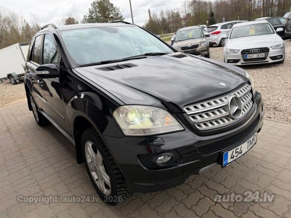 Melns Mercedes-Benz M-Class 2008 Veru, ar dzinēja tilpumu 3.00 L un nobraukumu 332 tūkst. km par 5690 €, foto 2 vietnē AUTOMOTO.COM.LV