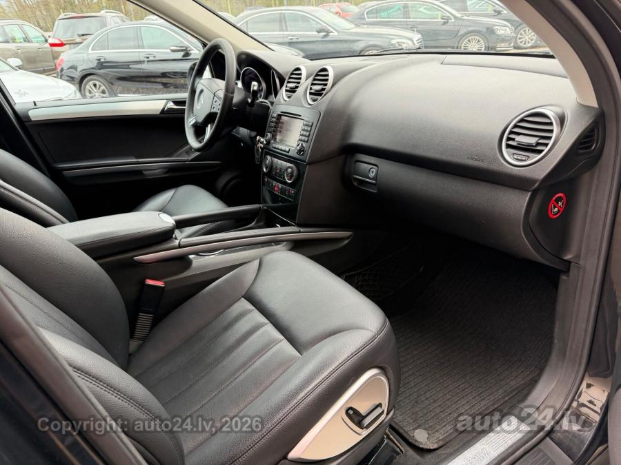 Melns Mercedes-Benz M-Class 2008 Veru, ar dzinēja tilpumu 3.00 L un nobraukumu 332 tūkst. km par 5690 €, foto 7 vietnē AUTOMOTO.COM.LV