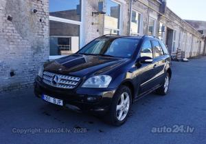 Melns Mercedes-Benz M-Class 2008 Tallina, ar dzinēja tilpumu 3.00 L un nobraukumu 400 tūkst. km par 3499 €, foto  vietnē AUTOMOTO.COM.LV
