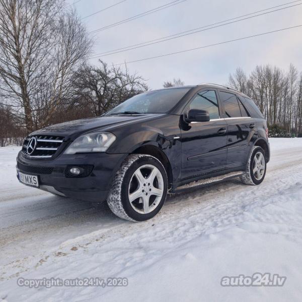Melns Mercedes-Benz M-Class 2010 Tartu, ar dzinēja tilpumu 3.00 L un nobraukumu 279 tūkst. km par 5990 €, foto 2 vietnē AUTOMOTO.COM.LV