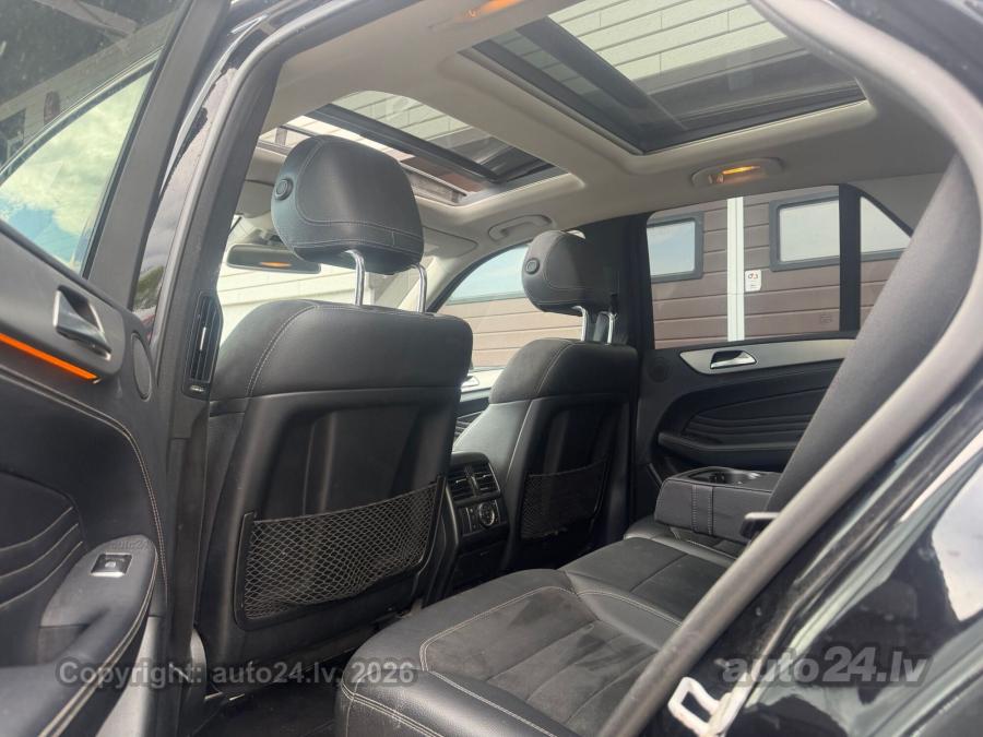 Black Mercedes-Benz M-Class 2011 in Voru, with an engine capacity of 0.00 L and mileage of 329 thousand km for 6450 €, photo 8 on AUTOMOTO.COM.LV