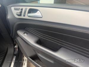 Black Mercedes-Benz M-Class 2011 in Voru, with an engine capacity of 0.00 L and mileage of 329 thousand km for 6450 €, photo 9 on AUTOMOTO.COM.LV