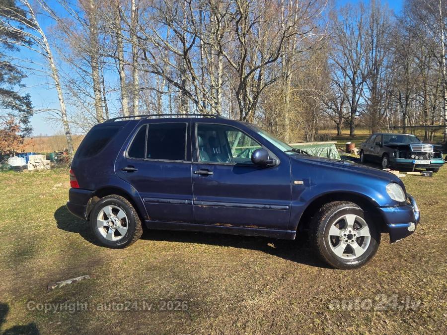 Blue Mercedes-Benz M-Class 2000 in Tallinn, with an engine capacity of 2.70 L and mileage of 0 thousand km for 3100 €, photo 5 on AUTOMOTO.COM.LV