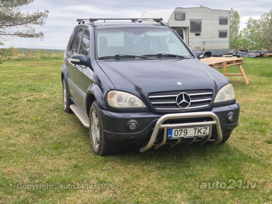 Zils Mercedes-Benz M-Class 2003 Tallina, ar dzinēja tilpumu 4.00 L un nobraukumu 0 tūkst. km par 2500 €, foto 1 vietnē AUTOMOTO.COM.LV
