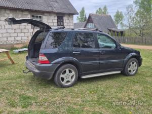 Zils Mercedes-Benz M-Class 2003 Tallina, ar dzinēja tilpumu 4.00 L un nobraukumu 0 tūkst. km par 2500 €, foto 5 vietnē AUTOMOTO.COM.LV