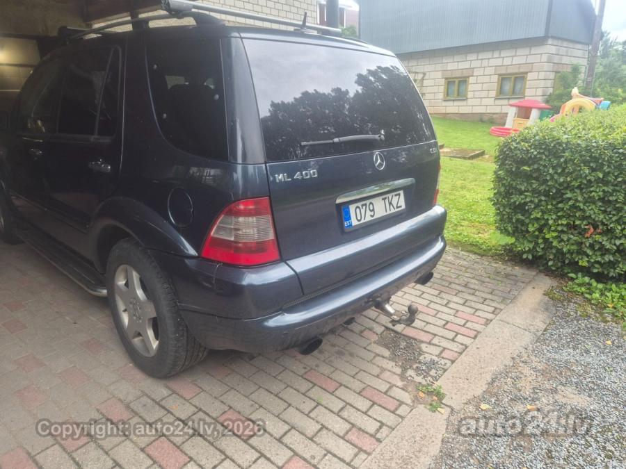 Zils Mercedes-Benz M-Class 2003 Tallina, ar dzinēja tilpumu 4.00 L un nobraukumu 0 tūkst. km par 2500 €, foto 6 vietnē AUTOMOTO.COM.LV