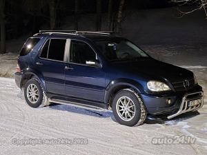 Zils Mercedes-Benz M-Class 2003 Tallina, ar dzinēja tilpumu 4.00 L un nobraukumu 0 tūkst. km par 2500 €, foto 12 vietnē AUTOMOTO.COM.LV