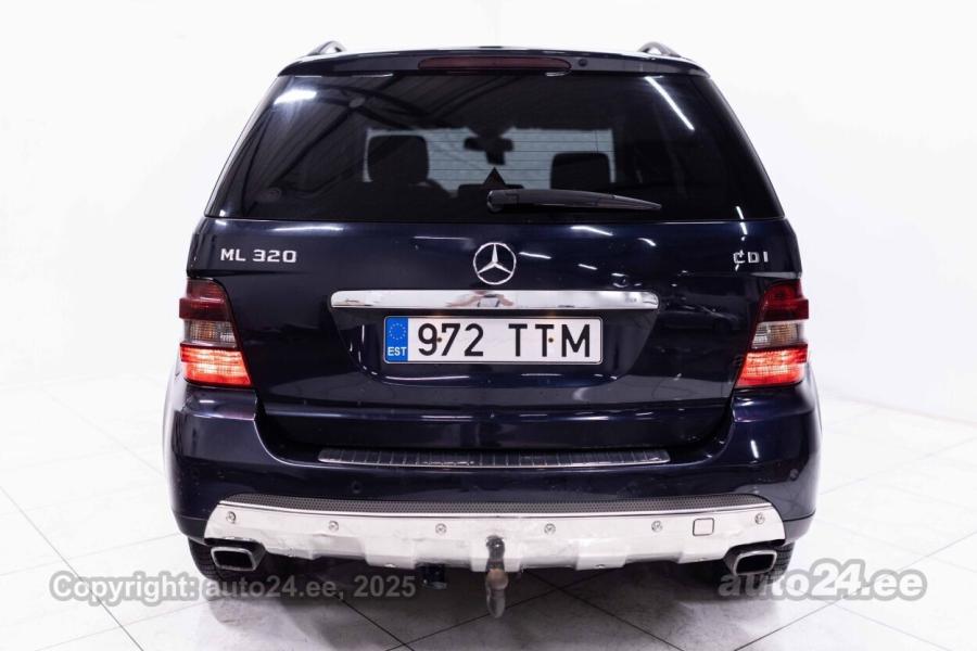 Blue Mercedes-Benz M-Class 2005 in Tallinn, with an engine capacity of 3.00 L and mileage of 221 thousand km for 3999 €, photo 5 on AUTOMOTO.COM.LV