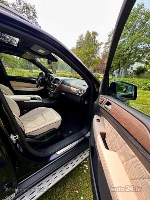 Zils Mercedes-Benz M-Class 2013 Tallina, ar dzinēja tilpumu 3.00 L un nobraukumu 314 tūkst. km par 19800 €, foto 6 vietnē AUTOMOTO.COM.LV